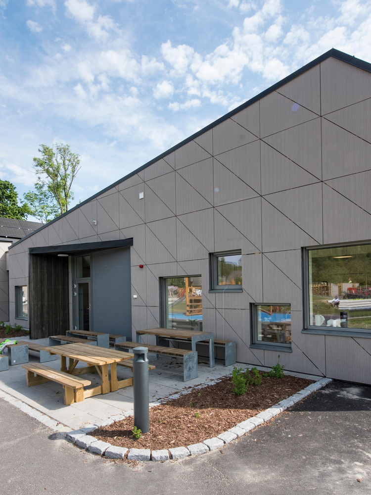 Innovative Fassadentafeln - Kindergarten in Tjome - EQUITONE