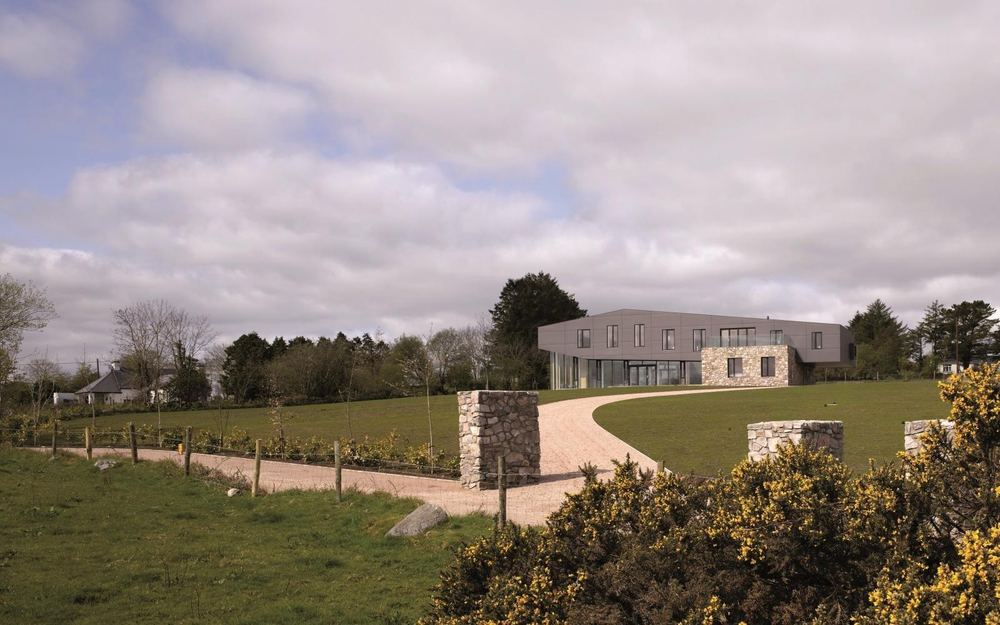 Dolmen House - EQUITONE