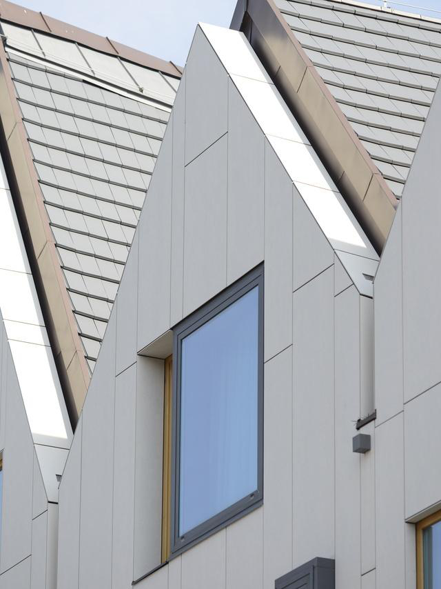 Hotel Puro Poznań: Modern EQUITONE [tectiva] TE00 Facade - EQUITONE