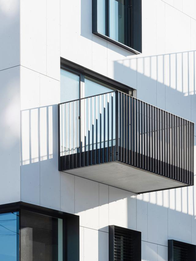 Piątkowska 133 - EQUITONE