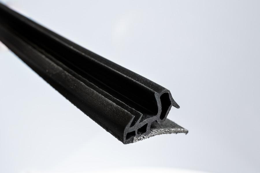 PROMASEAL® PROFILES: Intumescent against hot and cold gases - Promat